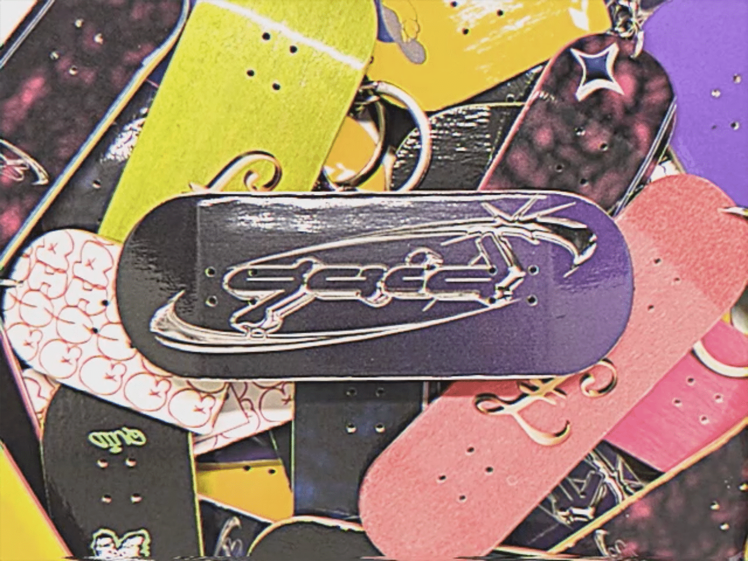 Quid Decks: Designing a Fingerboard Company - Visual Communication