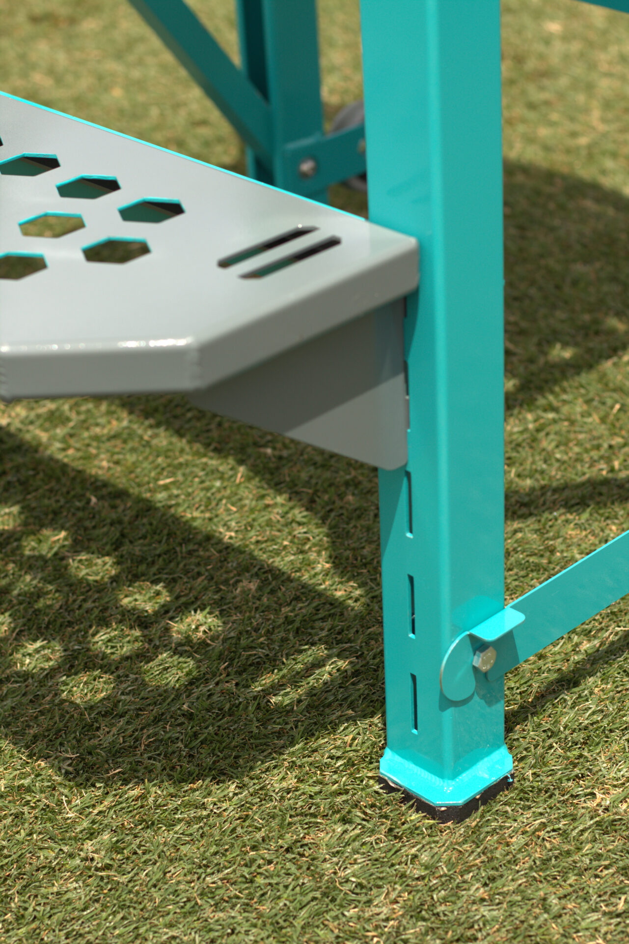 Launchpad - Universal Throwing Frame - Industrial